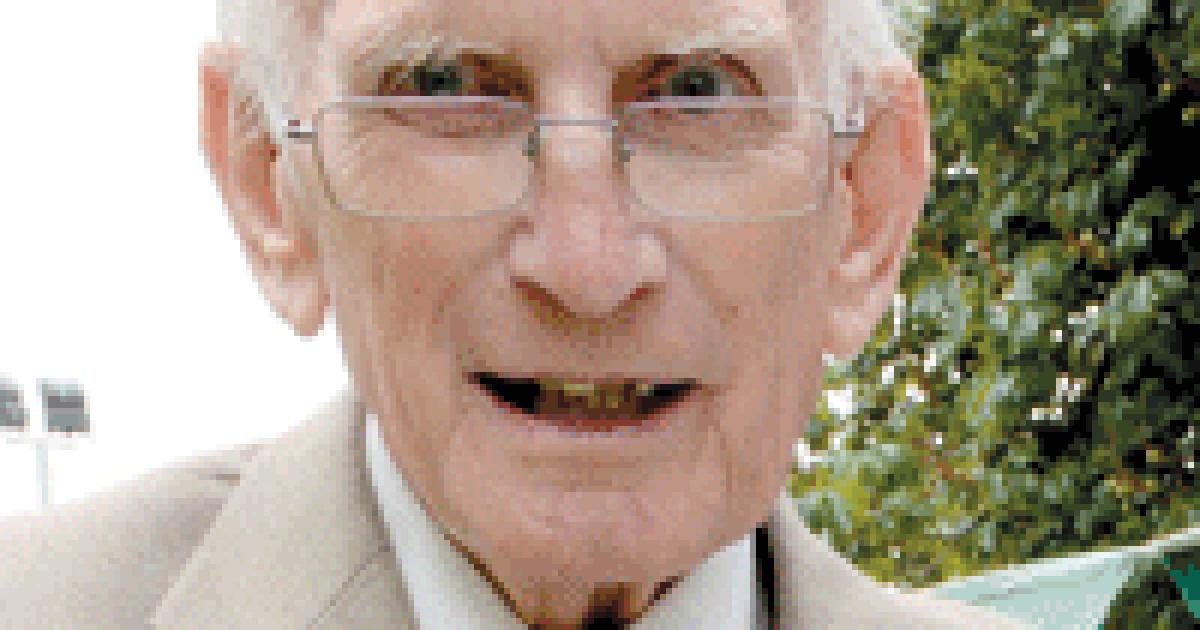 Former Courthouse school headteacher Derek Collins dies - Windsor Express