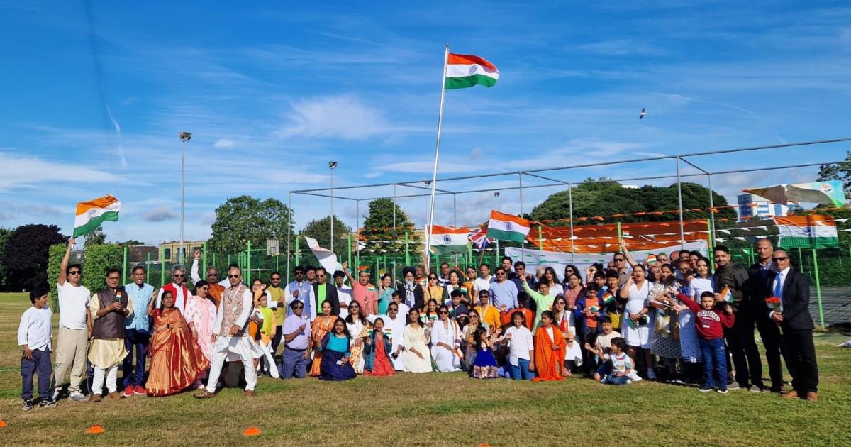 Hundreds gather for Indian independence day flag ceremony in Slough ...