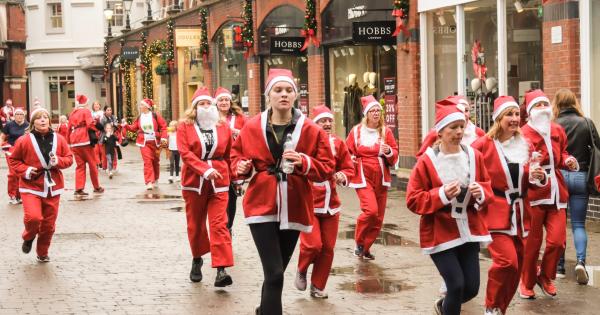 Tickets available for Alexander Devine's 11th annual Santa Dash - Photo ...