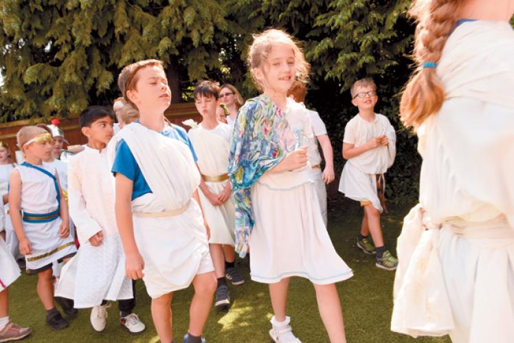 Holyport Primary School holds ancient Greece day - Photo 1 of 7 ...
