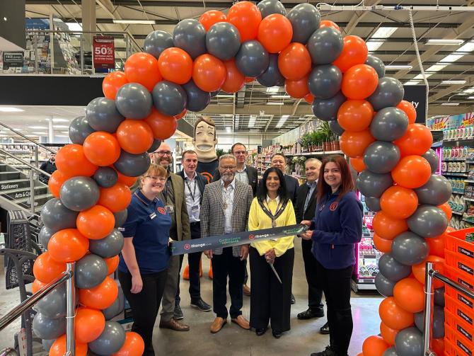 The Range holds ribbon-cutting ceremony to open new Maidenhead store ...