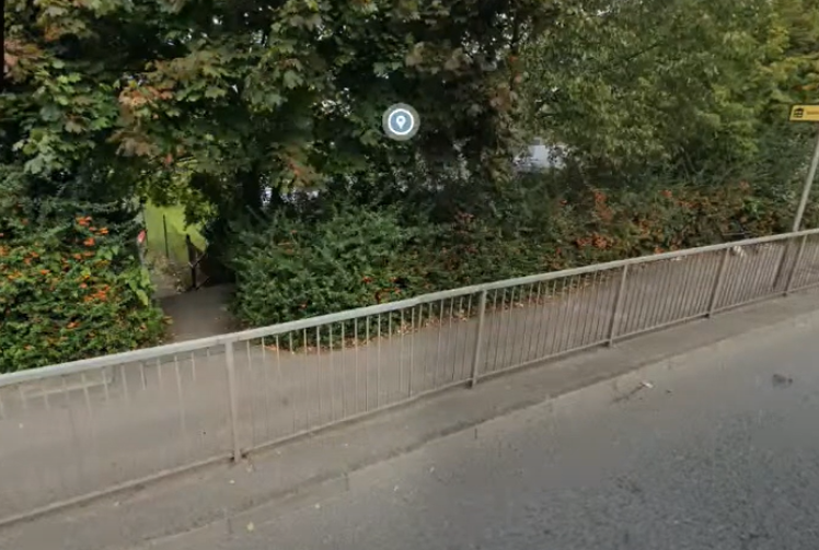 Details on new toucan crossing connecting Holmanleaze to town centre ...