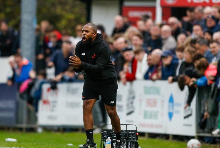 National League: Maidenhead United 0-5 Gateshead - Windsor Express