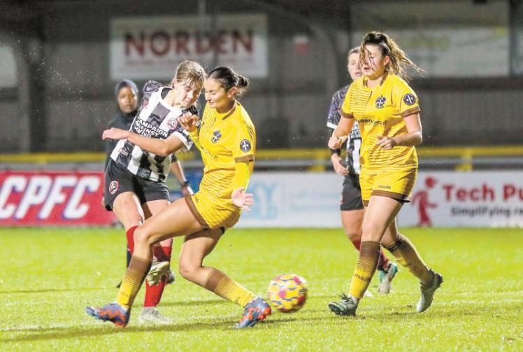 Free scoring Maidenhead United Women can't be accused of being 'boring ...