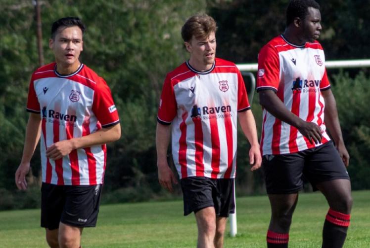 Sandhurst Royals complete double over Pundit FC in Premier Division - Photo 1 of 1 - Windsor Express