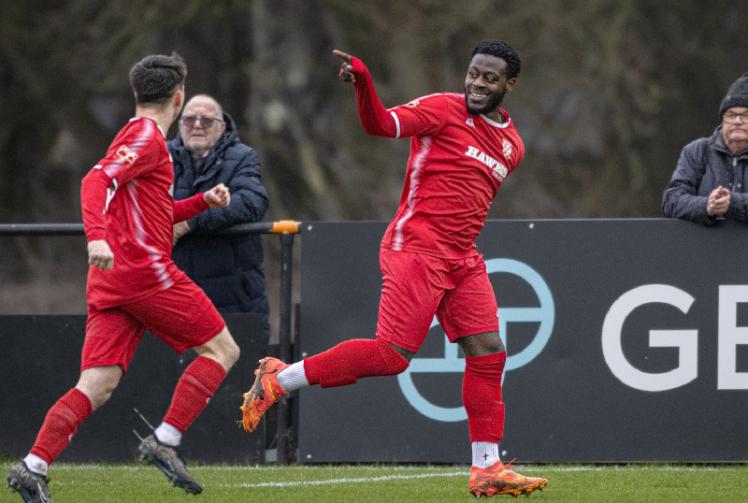 Harding's last-gasp winner sees Flackwell Heath through to Berks ...