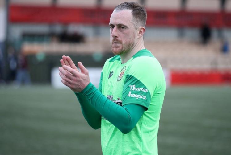 Slough Town boss Davies 'has a list of over 50 players' club could ...